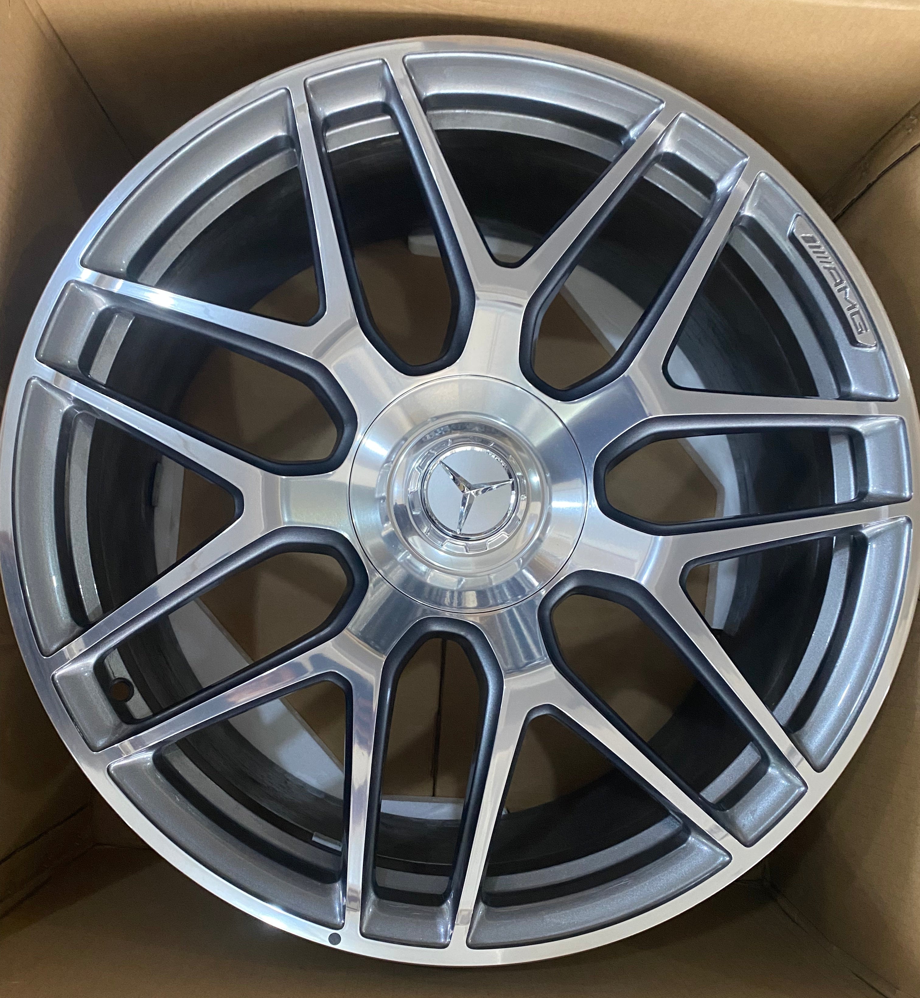(Demo Car Wheels) 22” Mercedes-Benz G-Class AMG Forged OE Complete Whe ...