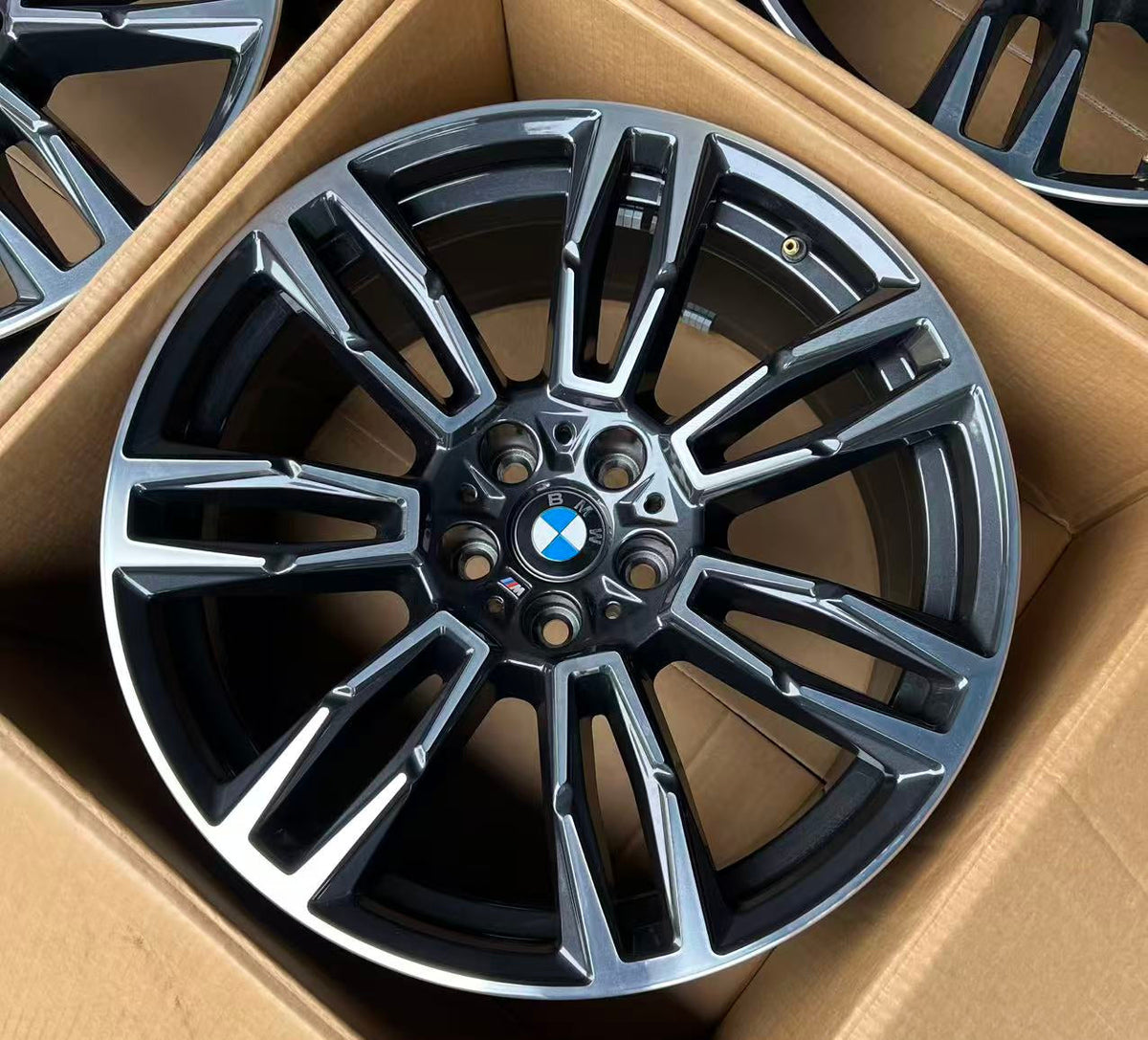 19" BMW G60 i5 / 5-Series 935M M-Performance OE Wheels – CarGym