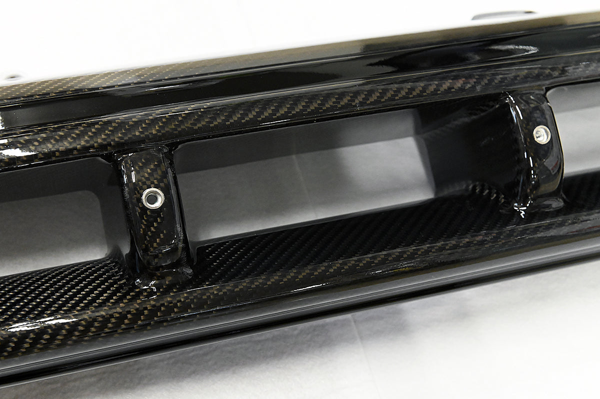 Top Secret R35 Carbon Intake Grill – CarGym